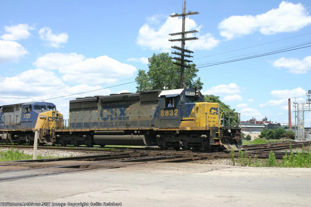 CSX 8832